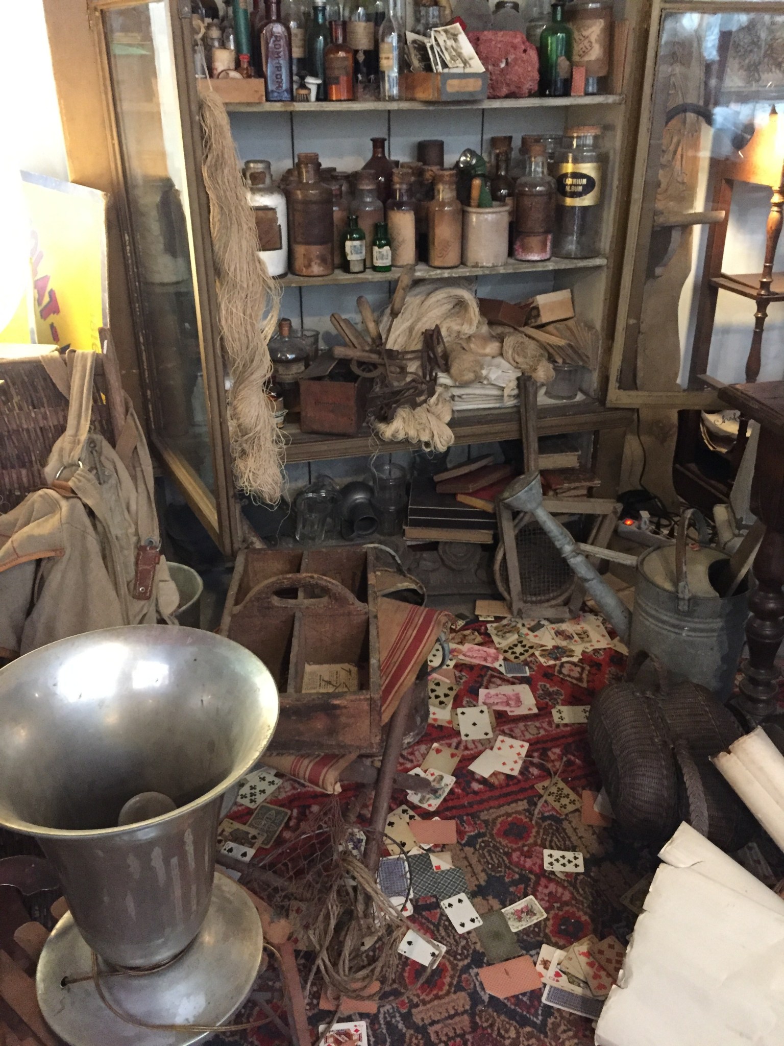 A Quick Guide to the Paris Flea Markets – My Food Wine Travel Journal